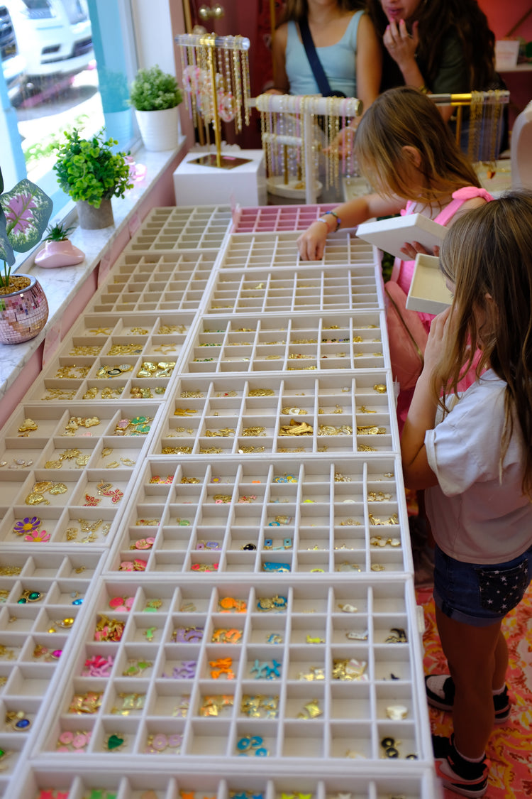 Charm Party – Charm Pop Party